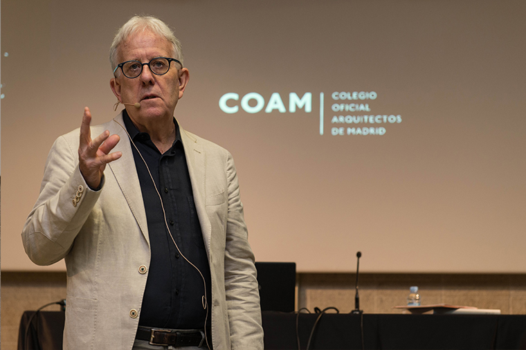 COAM - Conferencia Project for a Public Space Social Media Interface a ...